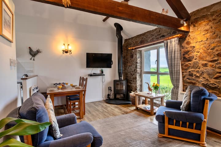 Finest Retreats | Barn, Quinceborough Farm - Crackington Haven