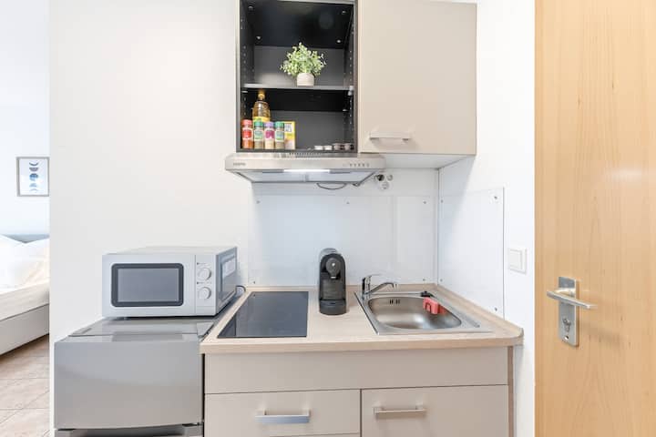 Hirschkeller - Studio Apartment With Kitchen (R2) - Uhingen