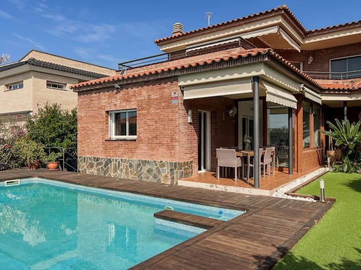 Villa Poblamar 4br | Pool | Bbq| A/c | Playa 5 Min - Torredembarra