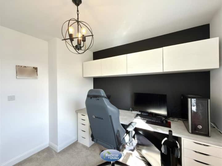 Serene Borgfelde Historic Suite 3br - Hamburg