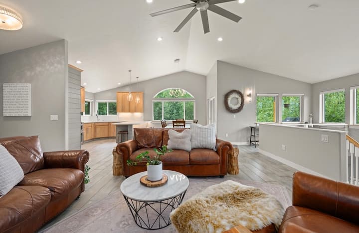 The Chugach Reserve | Hot Tub •Game Room •Privacy - Alaska