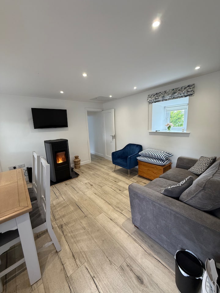 Cosy Cottage On The Royal Canal - Mullingar