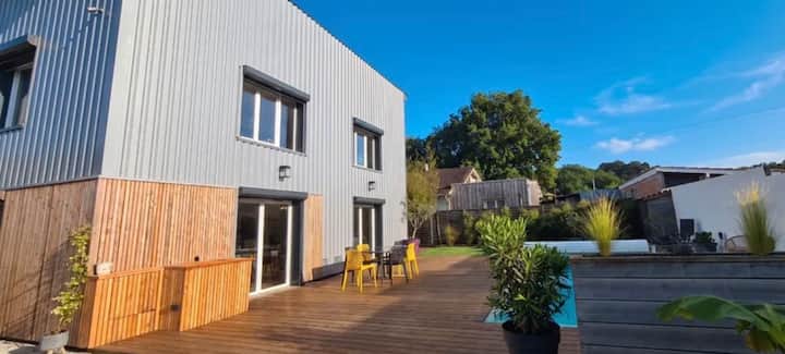 Maison Spacieuse, Familiale A Martillac, Piscine - Léognan