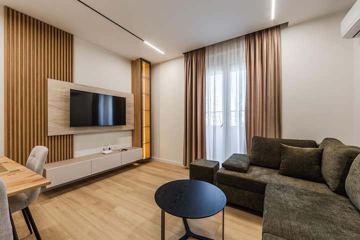 A&h Azure Apartaments | 2br - Albania