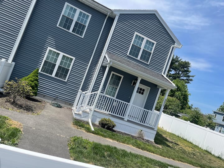 Spacious Three Bedroom Home - Taunton, MA