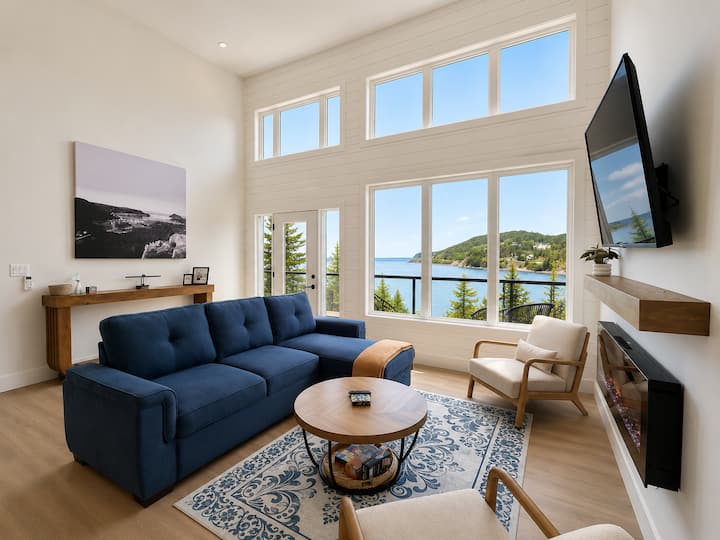 Fox Harbour Cottage - Canada