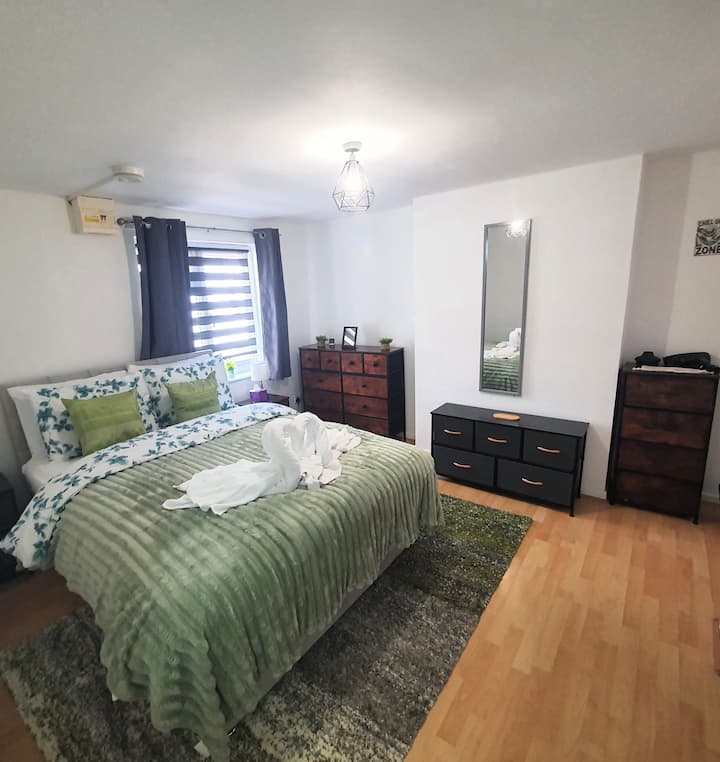 Seven Cambrian Square Ground Floor Flat - Kerry