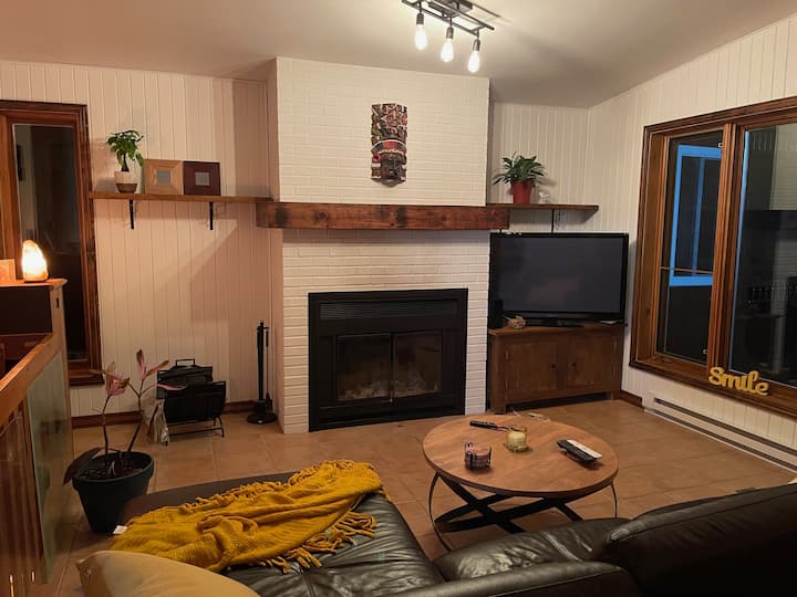 Chalet à Louer Laurentides / Mois - Saint-Sauveur