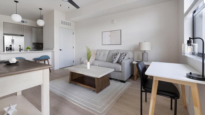 Landing | Modern 1bd, Clubhouse, Gym - North Fort Myers, FL