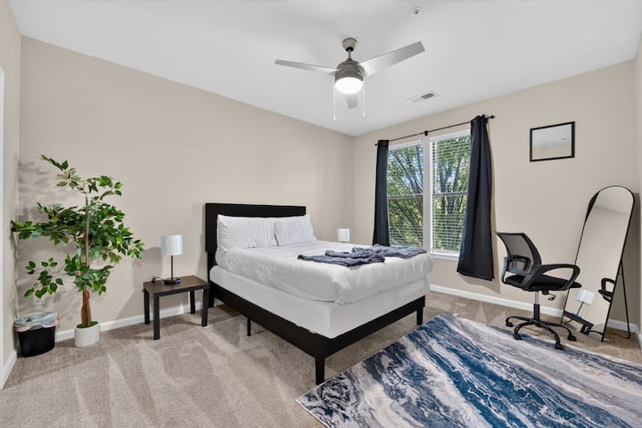 Prime Charlotte Apt  1br 1ba Suite Near Uptown - Charlotte, NC
