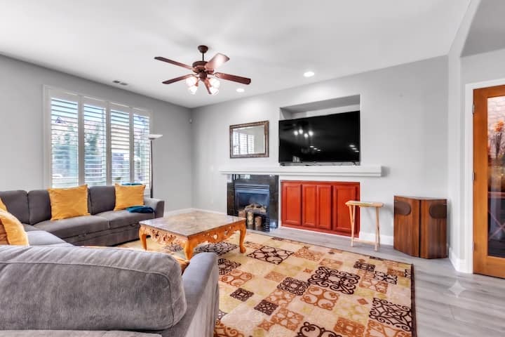 Modern 4br Retreat By Feather River &Sutter Buttes - Yuba City, CA