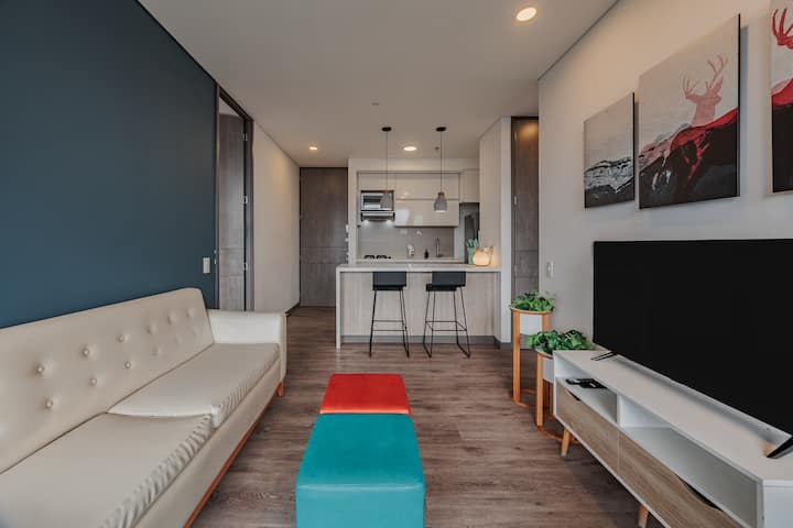 2 Bedroom Apartment In The Poblado W/ Pool And Gym - Medellin, Antioquia, Colombia