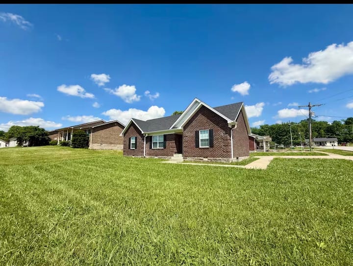 Beautiful Family-friendly Home In Bardstown - Bardstown, KY