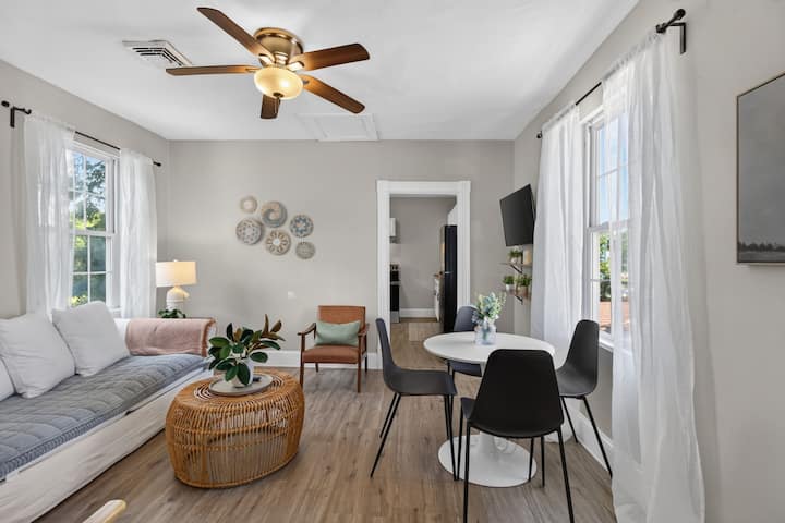 Shipside Suite~fast Wi-fi, Backyard Oasis, Family - Portsmouth, VA