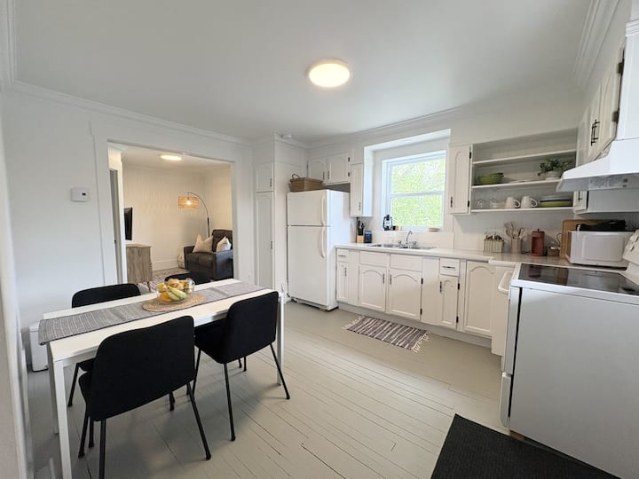 Coquet Appartement Complet - Sherbrooke - Sherbrooke