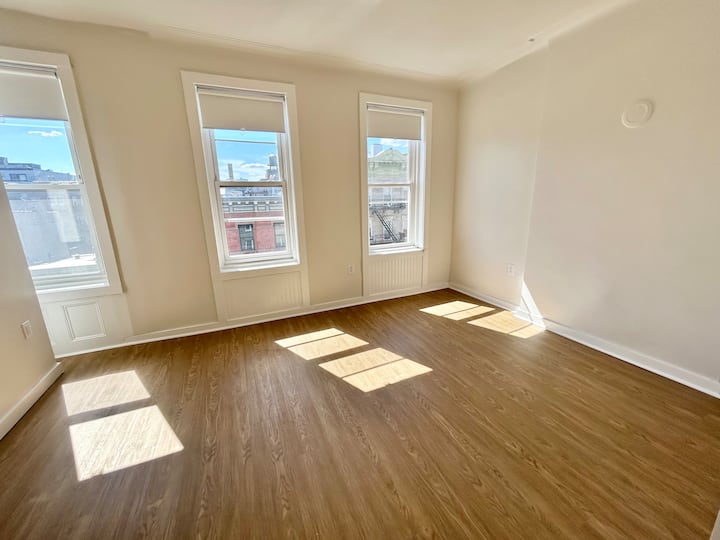 274 Spacious Hoboken 3br  Sleeps 6  Walk To Path - Hoboken, NJ