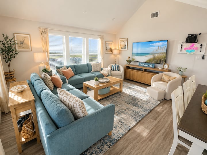 Beachfront Luxe, Beach Access, Sleeps 14, Firepit - United States