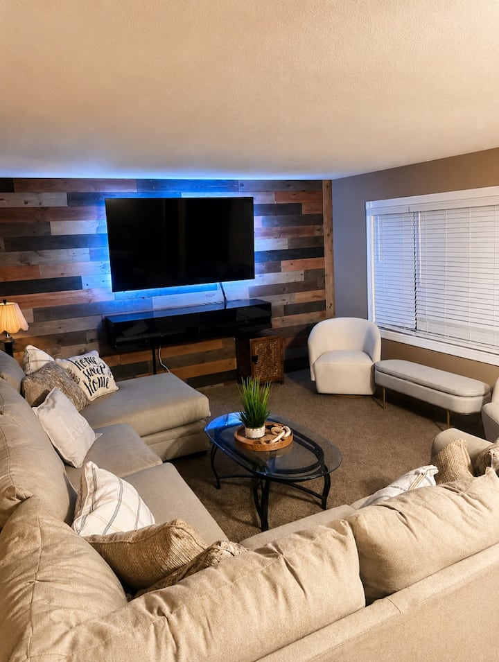 The Beacon Retreat - Grants Pass, OR