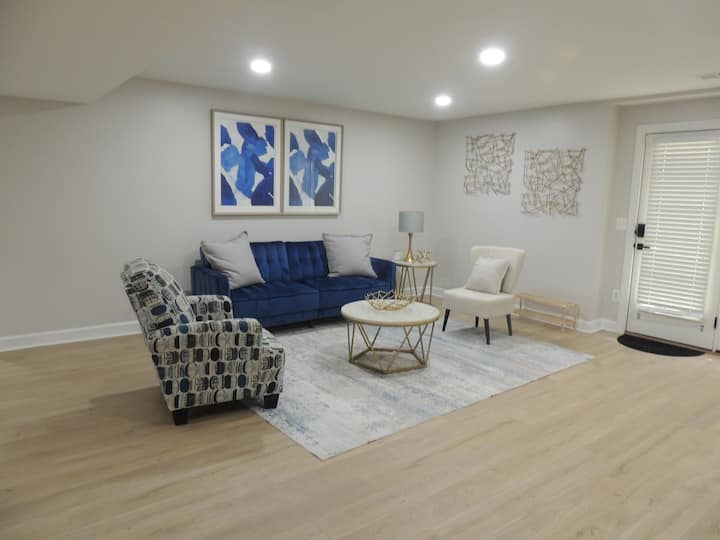 Modern Private Basement Suite Near Fort Belvoir - Woodbridge, VA