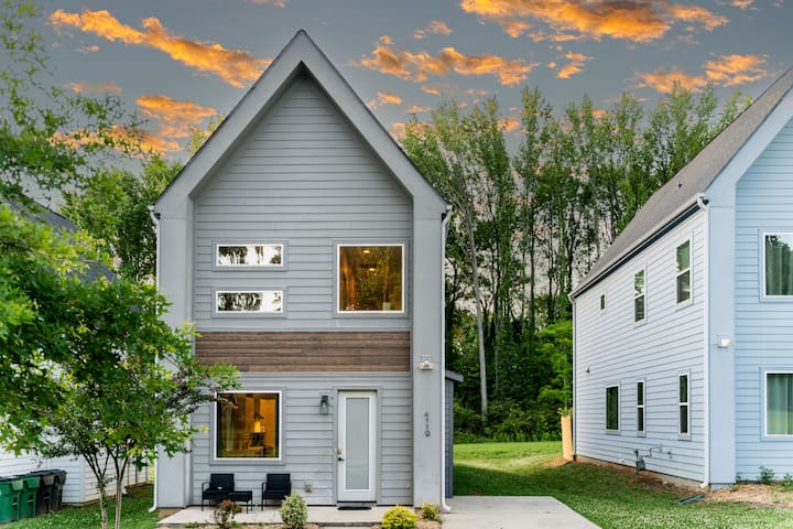 Modern 4br Getaway | Two Suites + Prime Comfort - Charlotte, NC