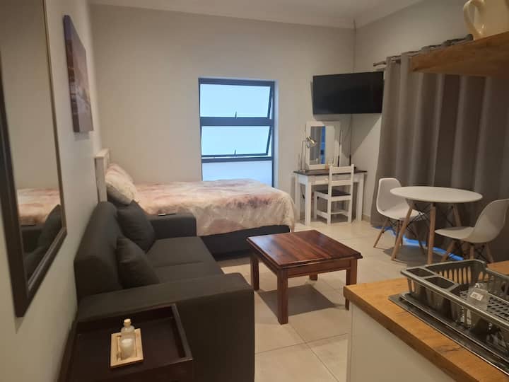 Guest Suite In Security Estate - Herolds Bay