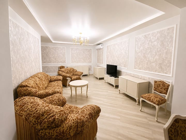 Sunny And Comfortable Apartment - Yerevan