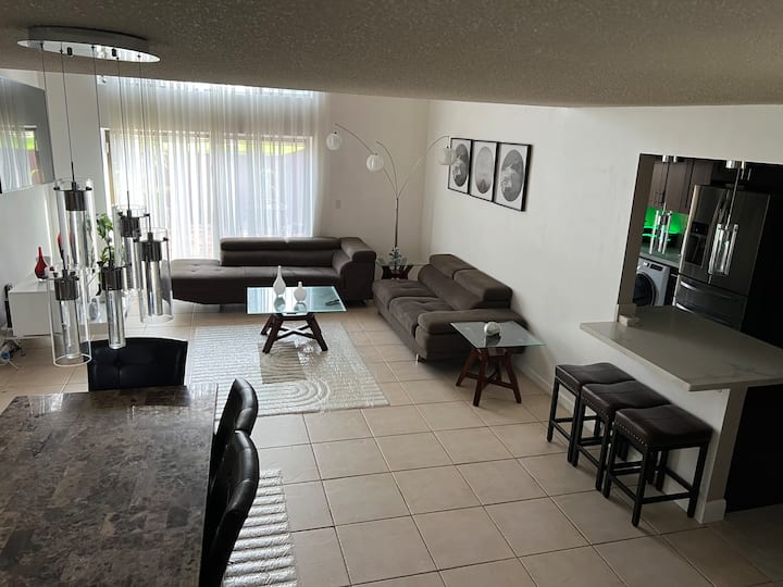 Home Away From Home - Miramar, FL