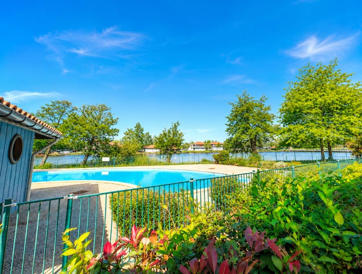 Face Au Lac Avec Piscine - Résidence Calme, Privée - Landes