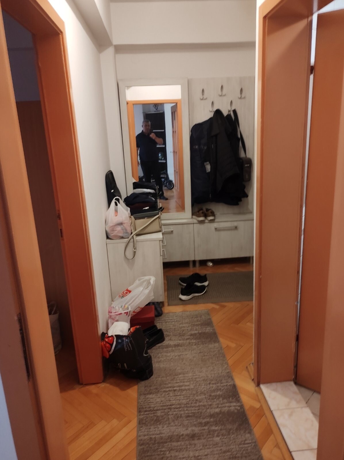 The transit nest/cozy stay + free private parking - Apartments for Rent ...