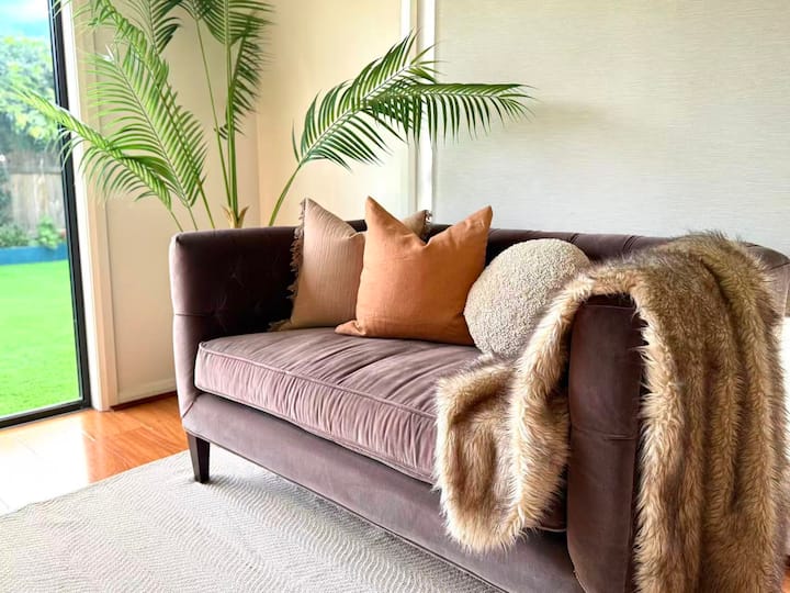 4.&nbsp;Newly Launched 6br Family & Business Stay - Melbourne