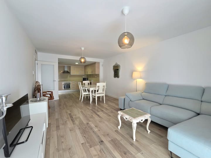 Homeholidaysrentals Eloise Costa Barcelona. - Malgrat de Mar