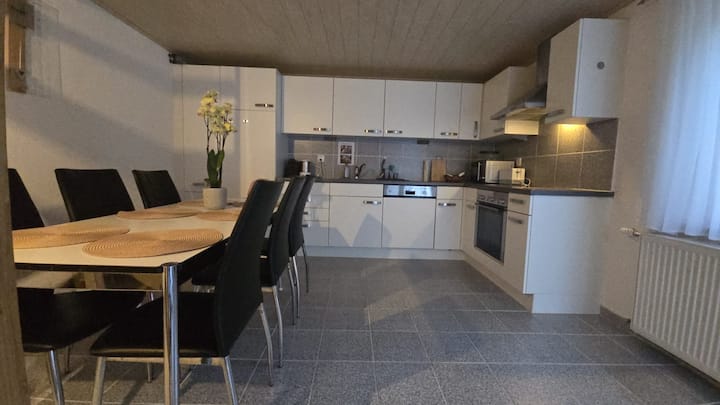 Charmant Petit Appartement - Brienz
