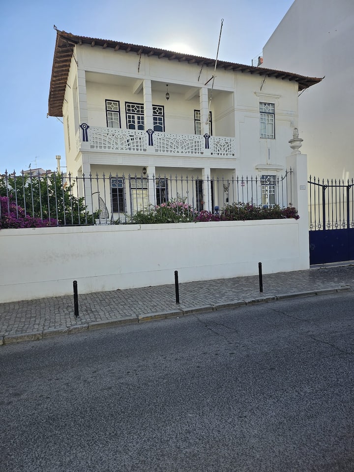 Casa De Charme No Coração De Vrsa · Até 10 - Vila Real de Santo António