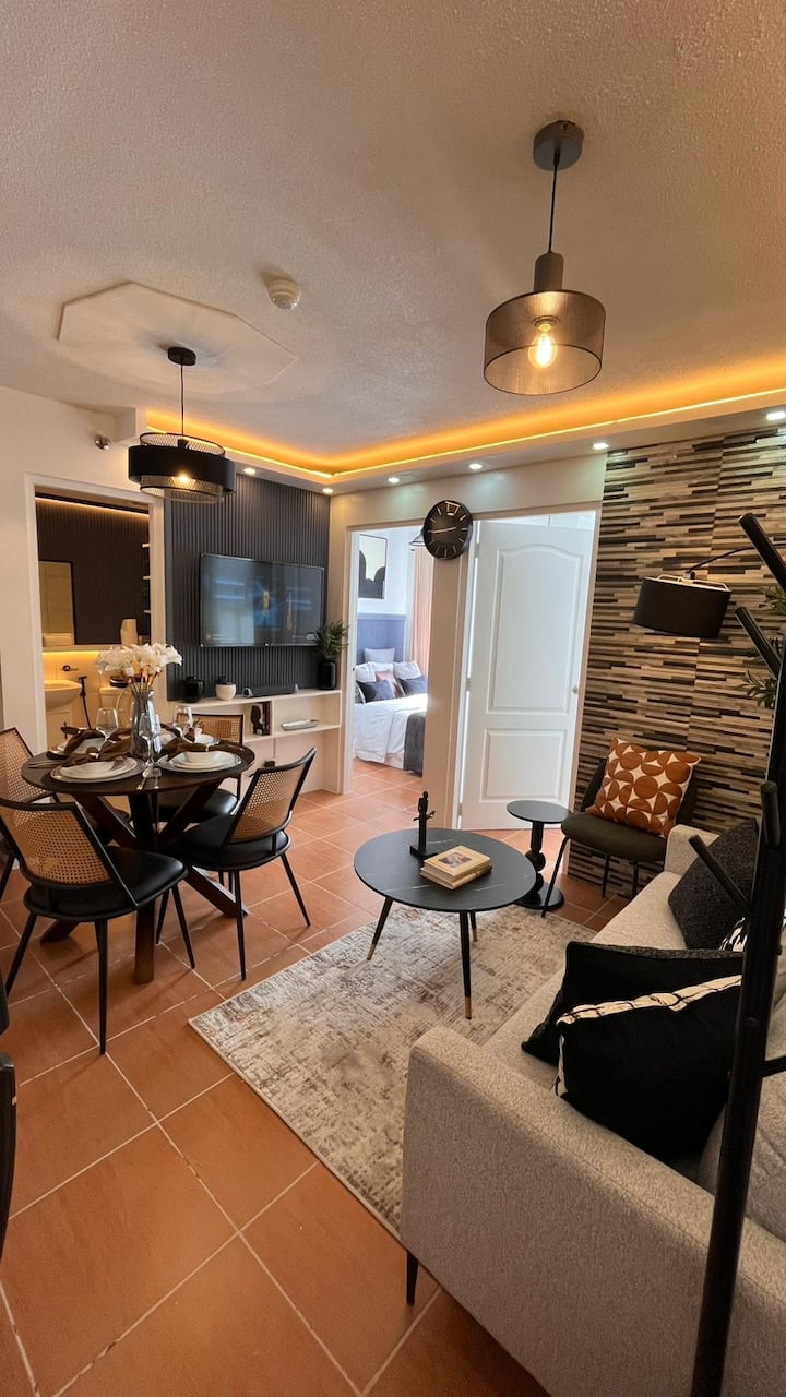 Modern 2br Retreat For 5 | Netflix Near Sm Seaside - Cebu City