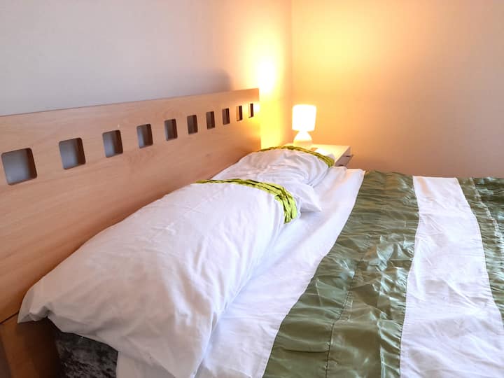 Town Center Holiday Apartment - Eastbourne