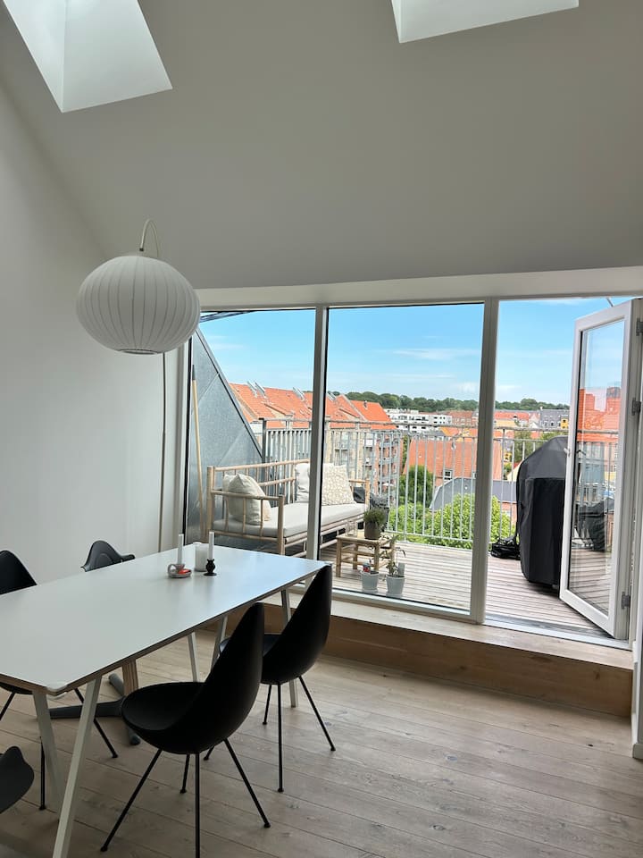 Flot Og Rummelig Lejlighed I Hjertet Af Valby - 哥本哈根