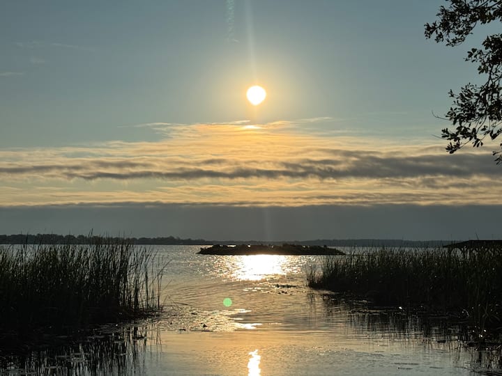 Lake Side Glamping Near The Villages And Orlando - Lake Harris, FL