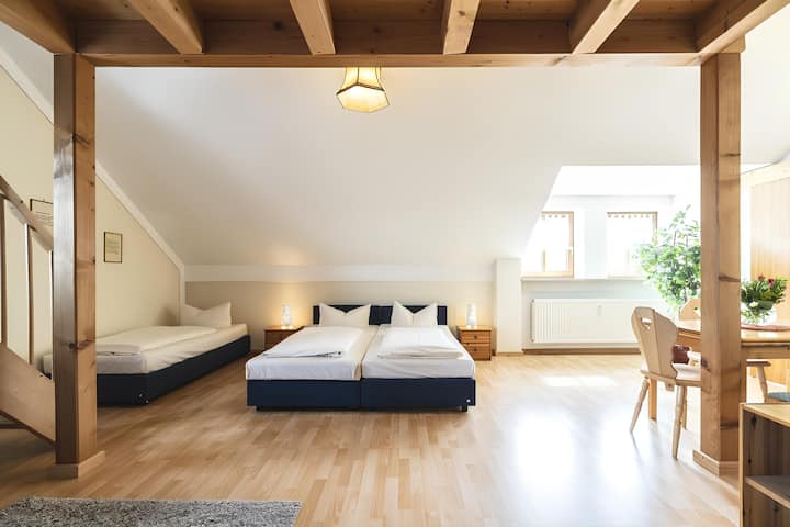 Holz Maisonette Unterm Dach: Kloster, Berge & Ruhe - Penzberg