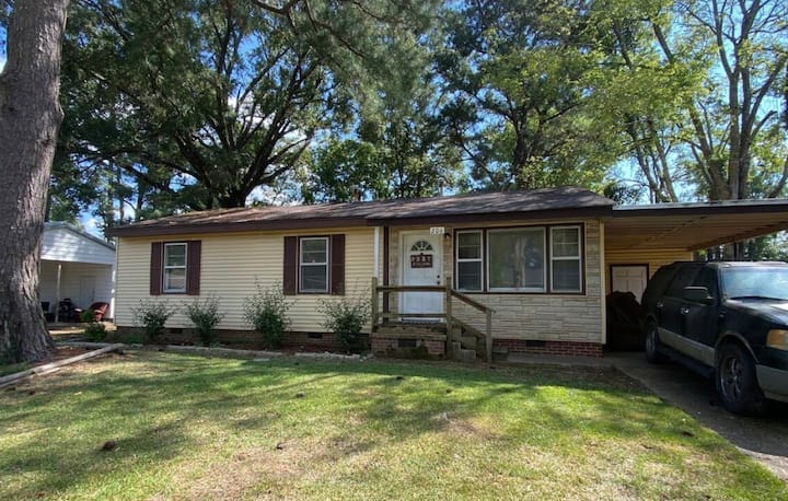 Vintage Getaway - Columbus, MS