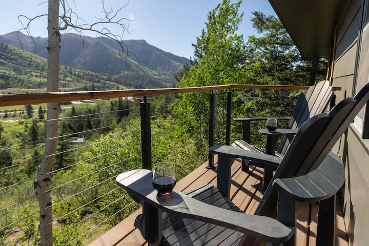 Scenic Mountain Cabin With Gorgeous Views! - Woodland Park, CO