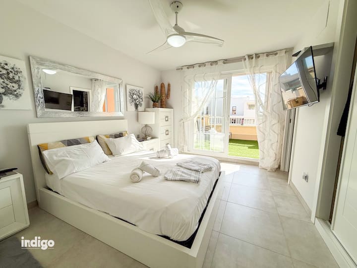 Spacious Penthouse • Large Sun Terraces • Hya01 - Ayamonte