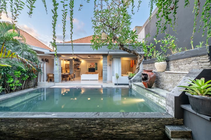 De Gani 6 - 3 Bedroom Private Pool Villa - Seminyak