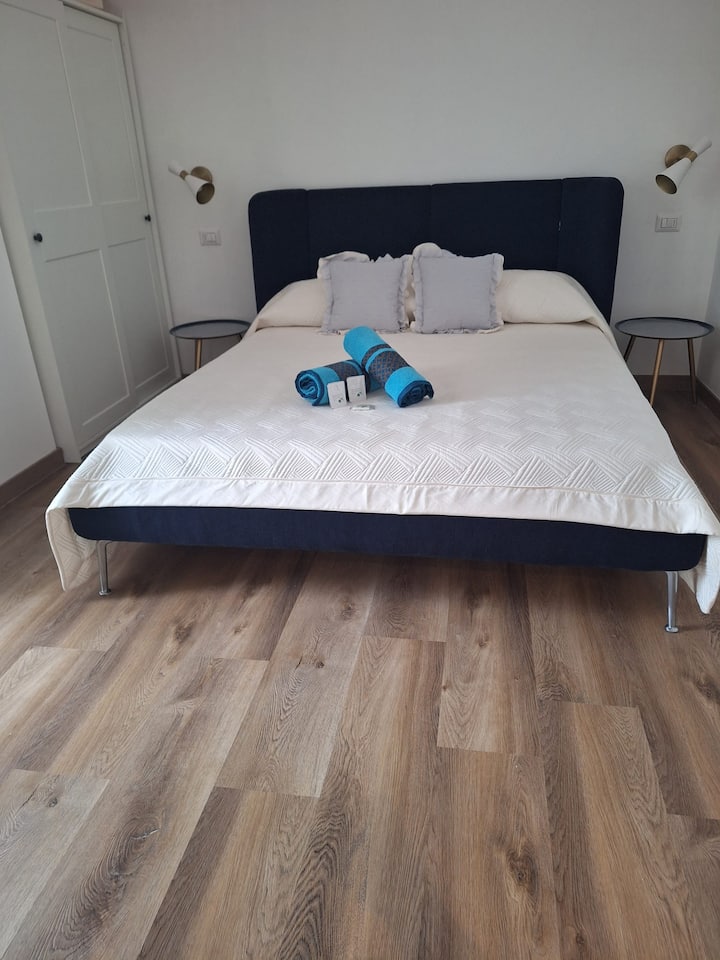 Suite Moderna Nel Centro Di Olbia - Olbia