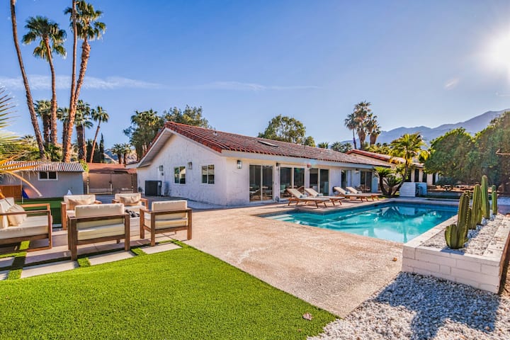 Family-friendly Desert Villa With Pool & Hot Tub - Palm Springs, CA