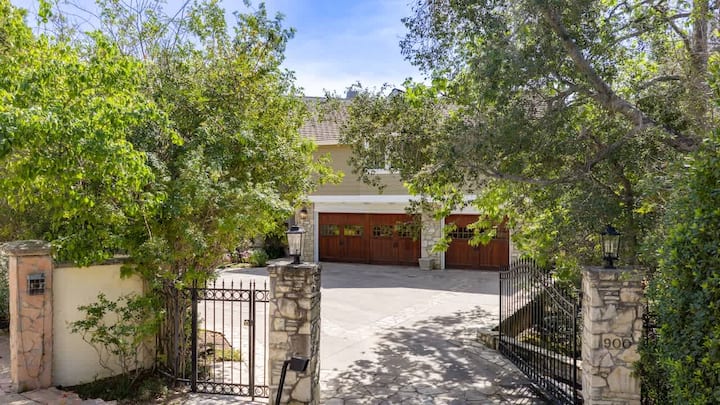 Gated Brentwood Estate From Canyon Luxury Group - Santa Monica, CA