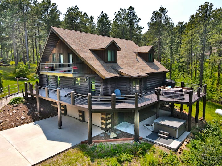 Lazy Elk Lodge - Cozy Log Cabin With Hot Tub - Deadwood, SD