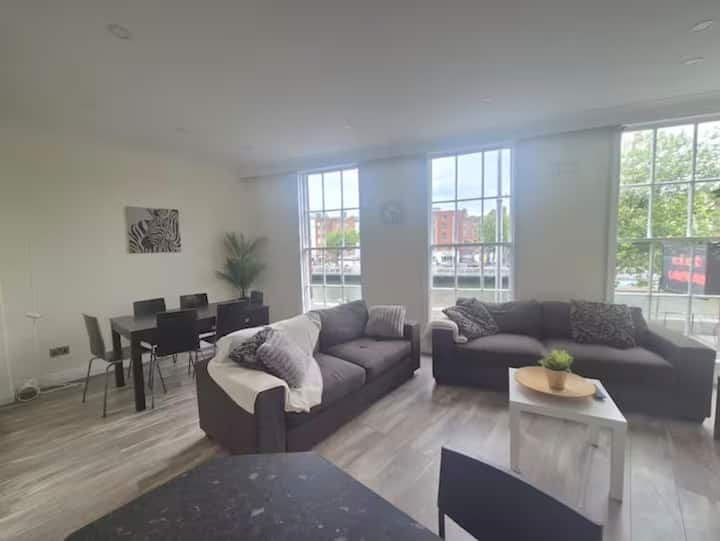 Cozy & Central Dublin 3 Bedroom Apartment - Dublin