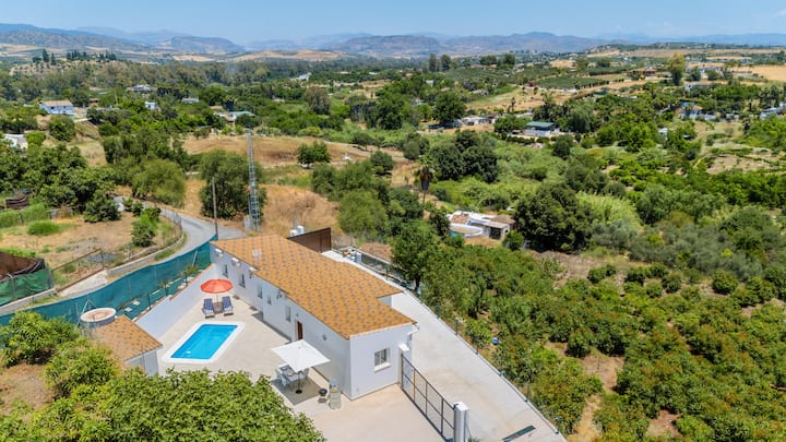 Casa Elisa Rural Pool Villa With Mountain Views - Monda