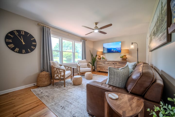 Miller House | Charming & Cozy 3br Home In Acworth - Acworth, GA