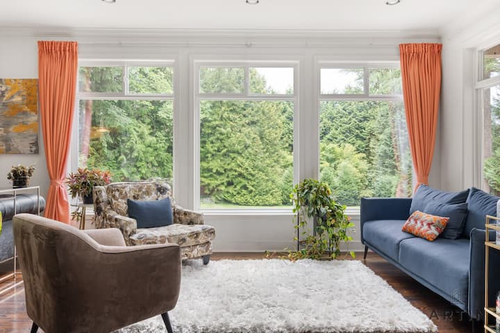 Grand 4br Point Grey Manor | Walk To Beaches - Bowen Island